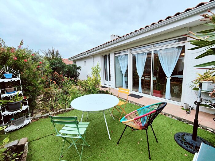 Maison à vendre - Saint-Médard-en-Jalles, Centre-ville - 4 pièces - 3 chambres