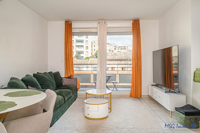 Appartement à vendre - Marseille e  - 3 pièces - 2 chambres