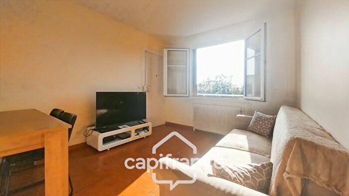 Appartement à louer - Coeuilly-Village Parisien-Jules Vallès, Champigny-sur-Marne - 3 pièces - 2 chambres