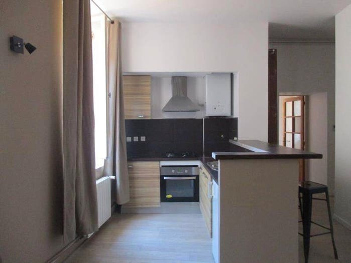 Arènes, Nîmes : Appartement 2 pièces à louer