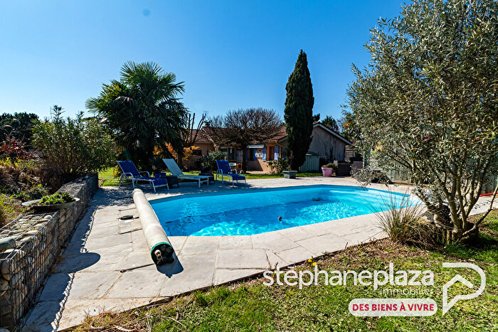 Maison à vendre - Chaneins - 4 pièces - 3 chambres