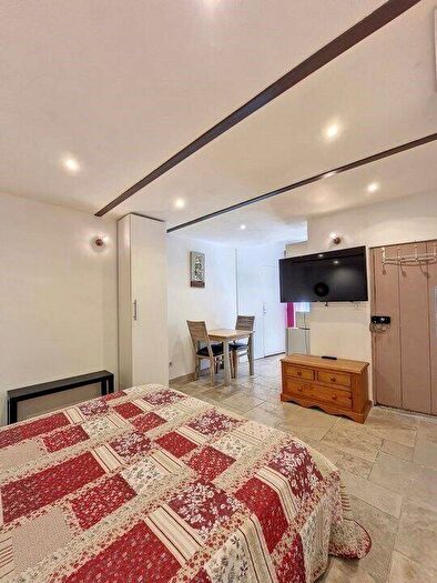 Appartement à louer - Nevons-route dApt, LIsle-sur-la-Sorgue - 1 pièce