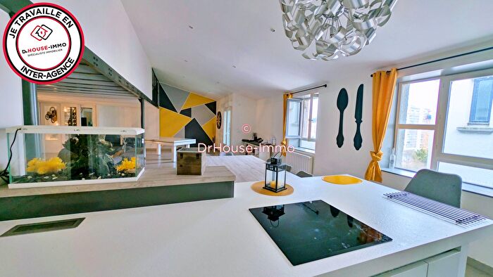 Appartement à vendre - Saint-Étienne, Saint-Roch, Vivaraize, Valbenoite, Centre Deux - 5 pièces - 2 chambres