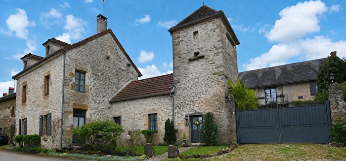 Neuffontaines : Maison 13 pièces à vendre