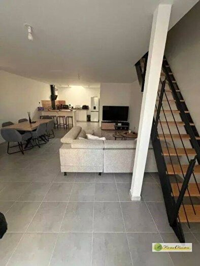 Champ de Mars-Bussatte-Victor Hugo, Angoulême : Maison 3 pièces à louer