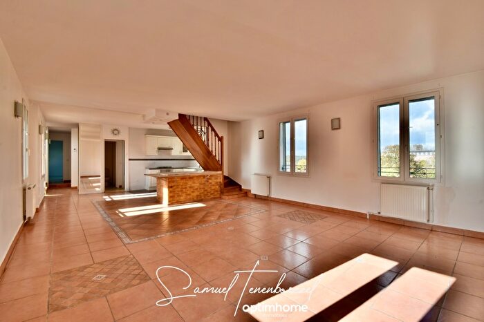 Appartement à vendre - Lisieux, Hauteville - 6 pièces - 4 chambres