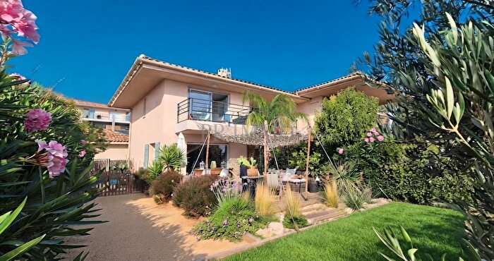 Roquebrune-sur-Argens - Maison 3 pièces à vendre