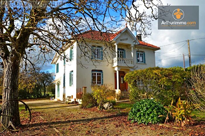 Maison à vendre - Loubès-Bernac - 8 pièces - 5 chambres