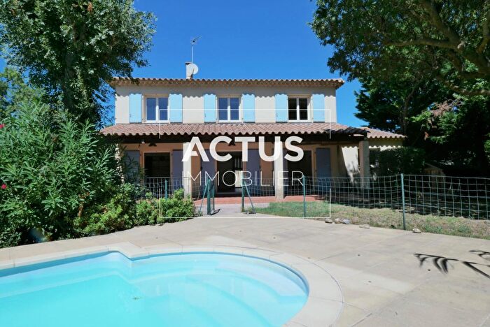 Maison à vendre - Eyguières - 6 pièces - 4 chambres