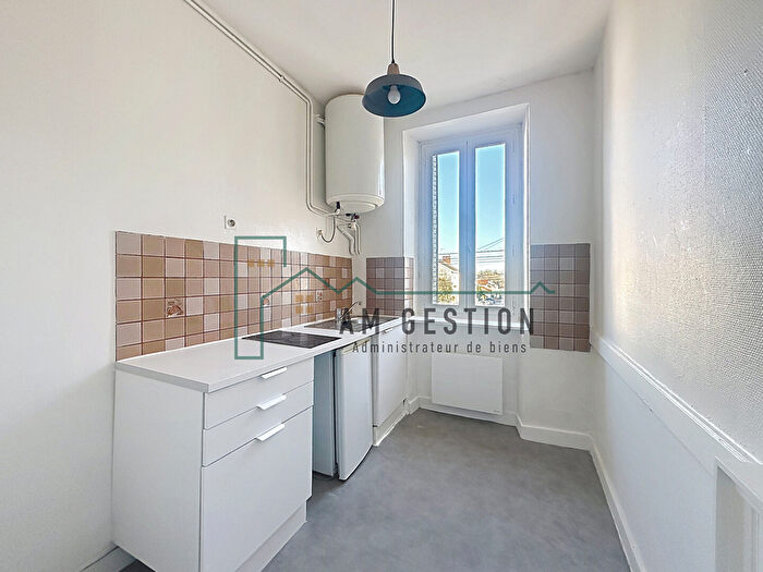 Appartement à louer - Limoges, CHU - 2 pièces - 1 chambre