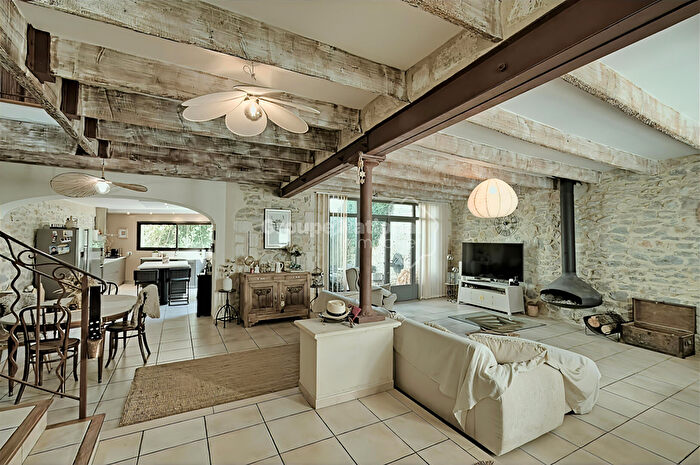 Maison à vendre - Saint-Laurent-dAigouze - 5 pièces - 4 chambres