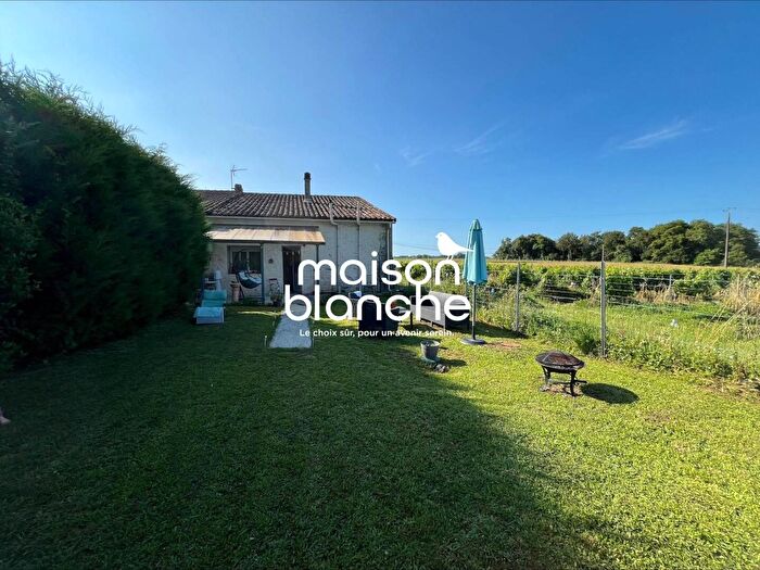 Maison à louer - Saint-Germain-du-Puch - 2 pièces - 1 chambre