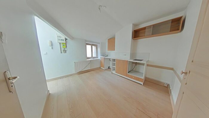 Saint-Étienne, Tardy, Colline des Pères, Bizillon : Appartement 2 pièces à louer
