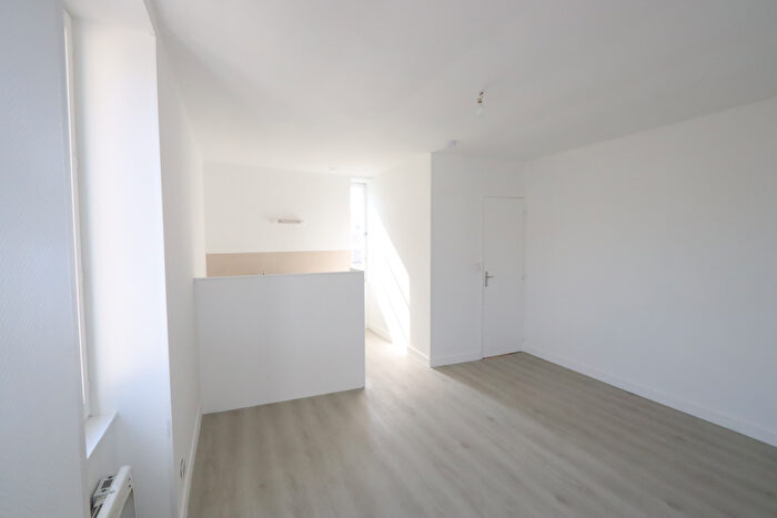 La Charité-sur-Loire : Appartement 1 pièce à louer