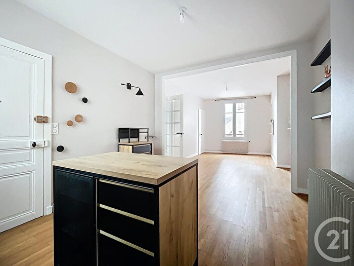 Appartement à vendre - Chartres, Centre-ville - 2 pièces - 1 chambre