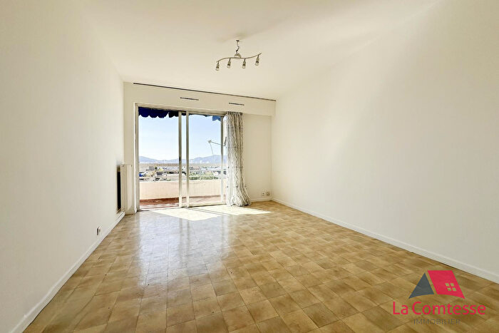 Marseille 10ème, La Capelette : Appartement 1 pièce à louer