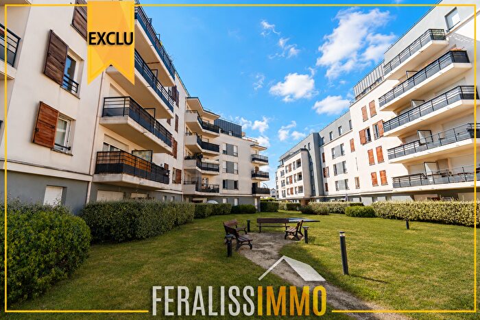 Appartement 2 pièces à vendre à Éragny, Papeterie