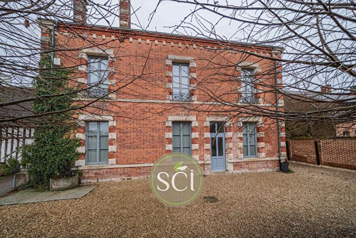 Maison à vendre - Lamotte-Beuvron - 9 pièces - 5 chambres