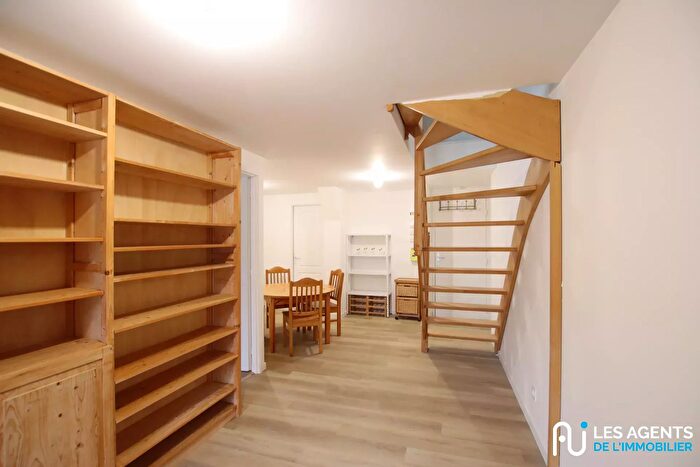 Appartement à louer - Orléans, Bourgogne, Saint-Euverte - 3 pièces - 1 chambre