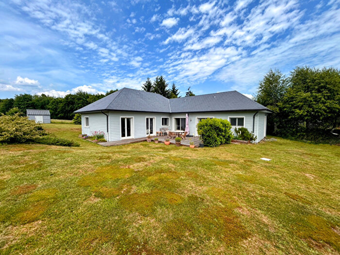 Maison à vendre - Bellechassagne - 5 pièces - 4 chambres