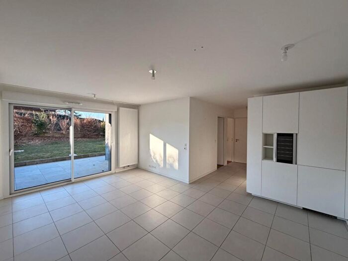 Appartement à louer - Vétraz-Monthoux - 3 pièces - 2 chambres