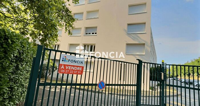 Appartement 2 pièces à vendre à Sainte-Foy-lès-Lyon, La Plaine, Chantegrillet