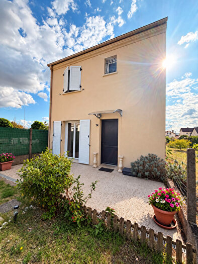 Maison 4 pièces à Limay, Centre-ville, à vendre