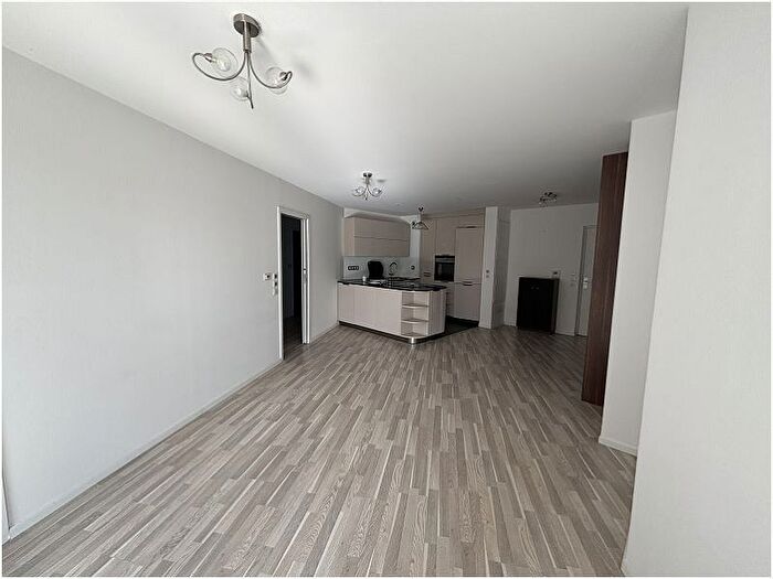 Appartement à louer - Wasquehal, Noir Bonnet, Rue Pasteur - 4 pièces - 3 chambres