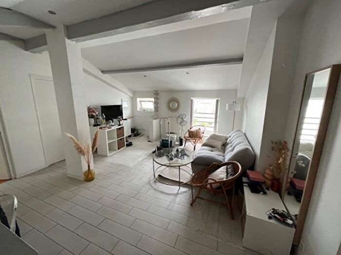 Appartement 3 pièces à Lyon 7ème, Gerland, à louer