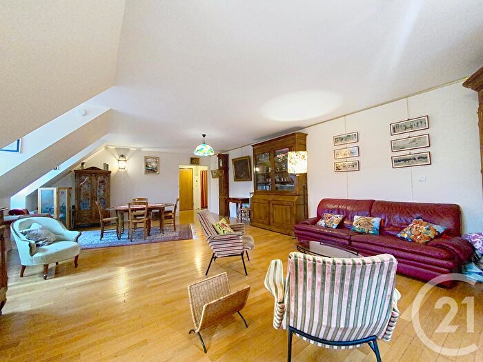 Appartement à vendre - Chartres, Centre-ville - 6 pièces - 4 chambres