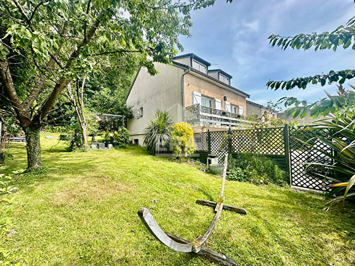 Maison 5 pièces à Montlignon, à vendre