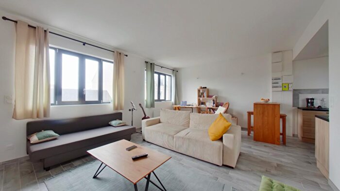 Appartement à louer - Châtellerault, Est - 3 pièces - 2 chambres