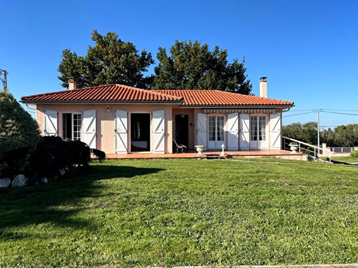 Maison 5 pièces à Saux-et-Pomarède, à vendre