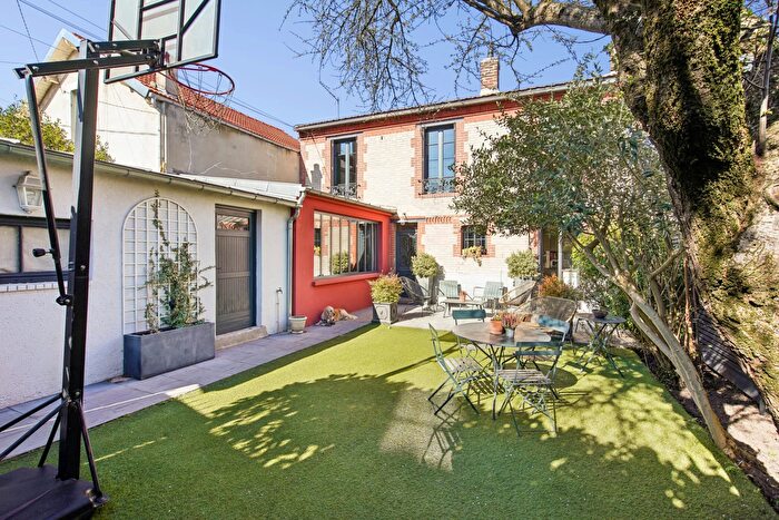 Maison à vendre - Colombes, La Petite Garenne - 6 pièces - 4 chambres