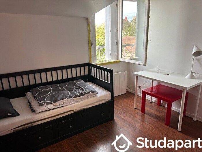 Appartement à louer - Le Plan du Troux, Montigny-le-Bretonneux - 1 pièce