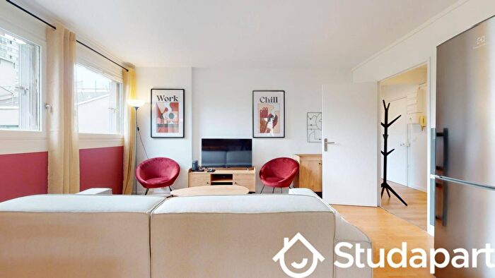 Appartement à louer - Centre Ville Sud, Villejuif - 1 pièce - 2 chambres