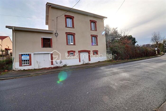 Maison à vendre - Thiers - 4 pièces - 3 chambres