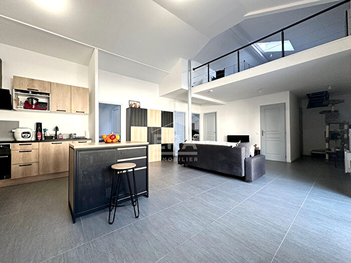 Appartement à vendre - Montereau-Fault-Yonne, Ville basse - 4 pièces - 3 chambres