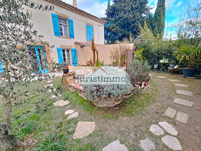 Maison à vendre - Travaillan - 6 pièces - 4 chambres