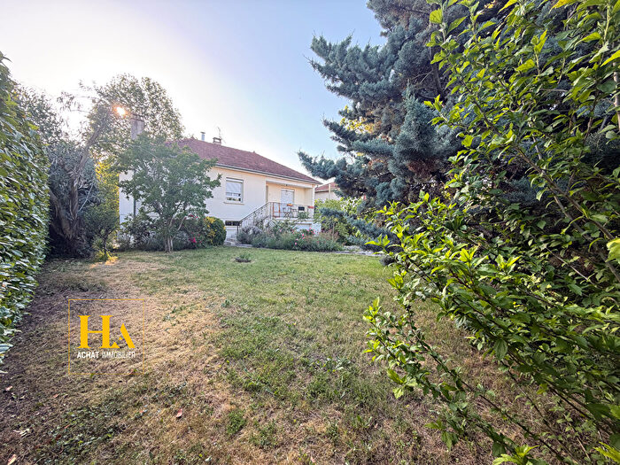 Chatuzange-le-Goubet : Maison 4 pièces à vendre