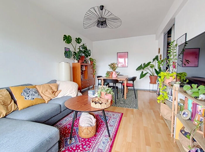 Appartement à louer - Dijon, Eiffel - 2 pièces - 1 chambre