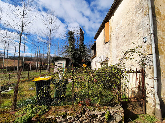 Maison à vendre - Saint-Hilaire-de-la-Noaille - 6 pièces - 4 chambres