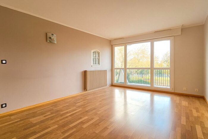 Appartement à vendre - Chennevières-sur-Marne, Les Hauts de Chennevières - 3 pièces - 2 chambres