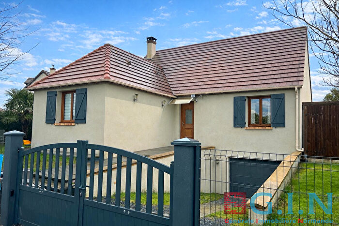 Maison à vendre - Bourgtheroulde-Infreville - 5 pièces - 3 chambres