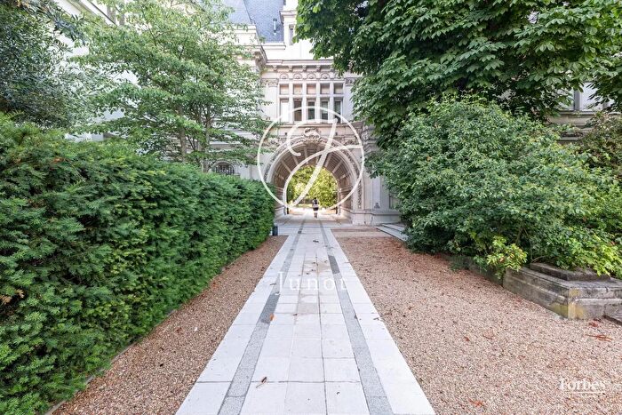 Appartement 2 pièces à louer à Neuilly-sur-Seine, Saint-James, Madrid