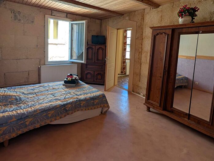 Maison à vendre - Fournès - 4 pièces - 3 chambres