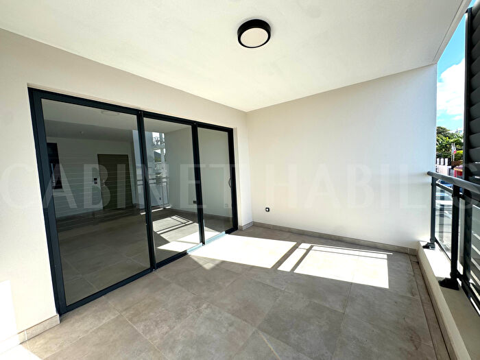 Appartement à louer - Saint-Pierre, Centre-ville - 3 pièces - 2 chambres