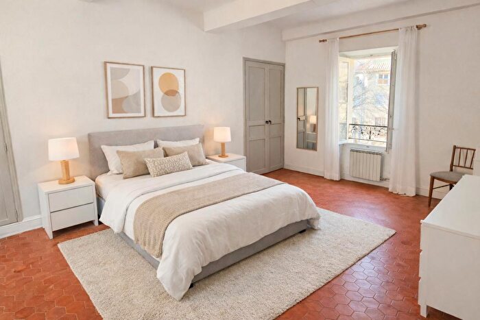 Maison à vendre - Claviers - 6 pièces - 5 chambres