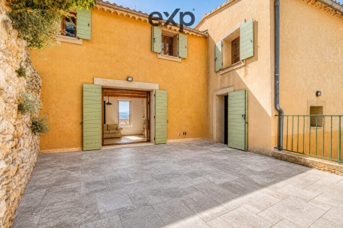 Maison 9 pièces à vendre - Saint-Saturnin-lès-Apt