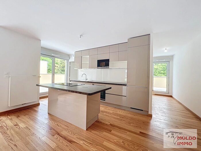 Appartement à louer - Neuville-sur-Saône - 3 pièces - 2 chambres